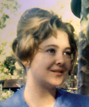 About Me | Annette Hamilton – Writer